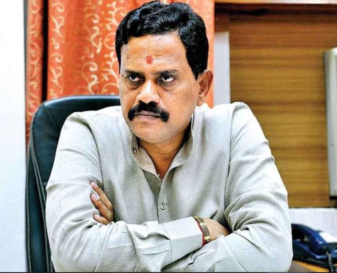 Rajan Vichare Slams Delays in Thane Railway and SATIS Projects | Latest ...